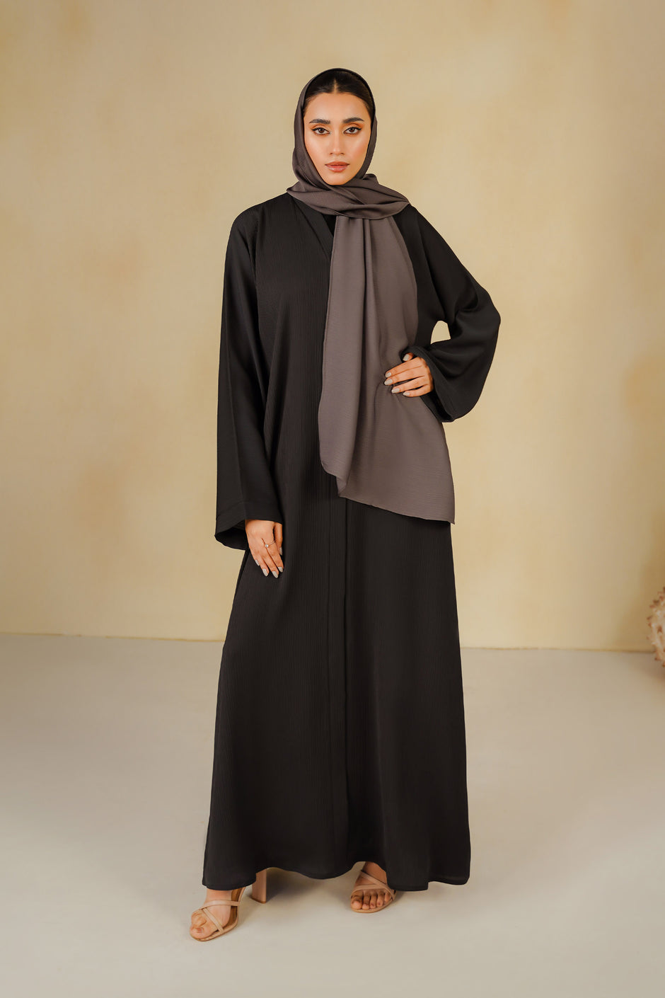 Abaya Designs | Buy Abaya Online in Pakistan – Divinely Crafted